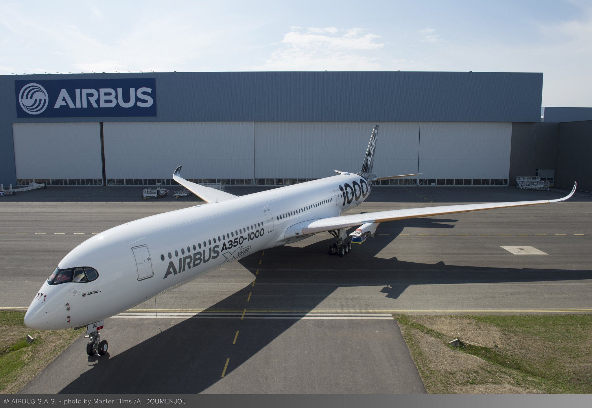 Video: Tweede prototype A350-1000 in nieuw jasje • Piloot & Vliegtuig